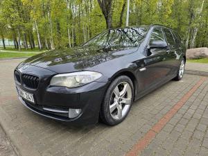 Black BMW 530 2013 in Kaunas, with an engine capacity of 2.99 L and mileage of 415 thousand km for 8999 €, photo  on AUTOMOTO.COM.LV