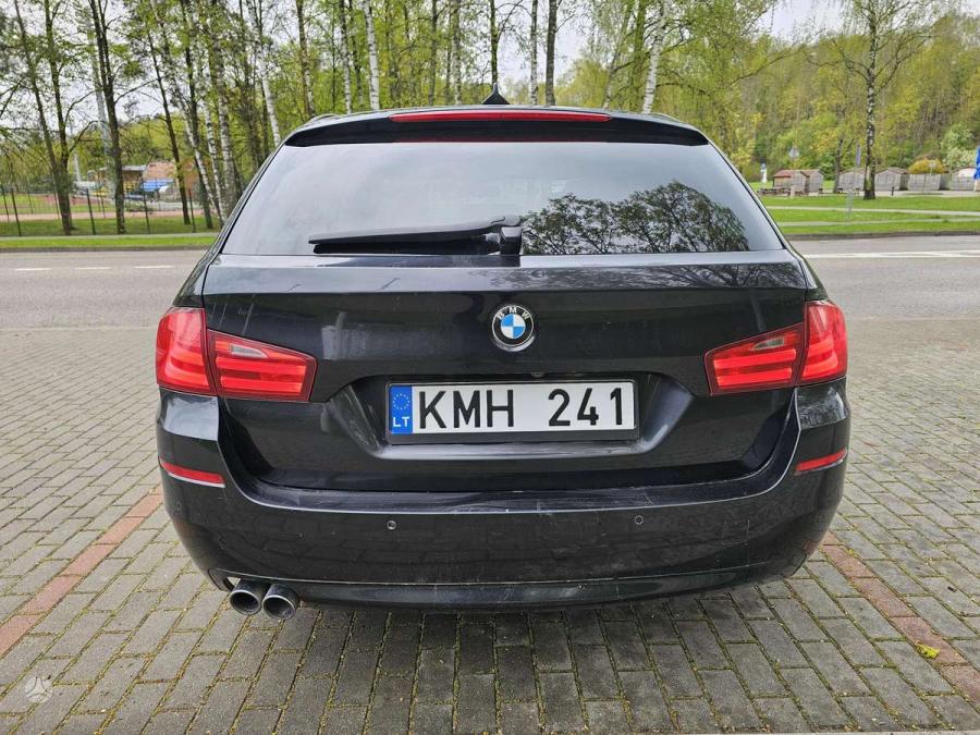 Black BMW 530 2013 in Kaunas, with an engine capacity of 2.99 L and mileage of 415 thousand km for 8999 €, photo 4 on AUTOMOTO.COM.LV