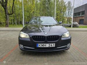 Black BMW 530 2013 in Kaunas, with an engine capacity of 2.99 L and mileage of 415 thousand km for 8999 €, photo 8 on AUTOMOTO.COM.LV