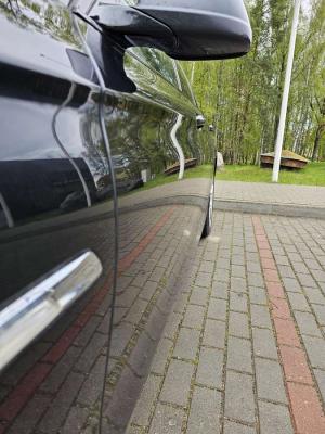 Black BMW 530 2013 in Kaunas, with an engine capacity of 2.99 L and mileage of 415 thousand km for 8999 €, photo 10 on AUTOMOTO.COM.LV