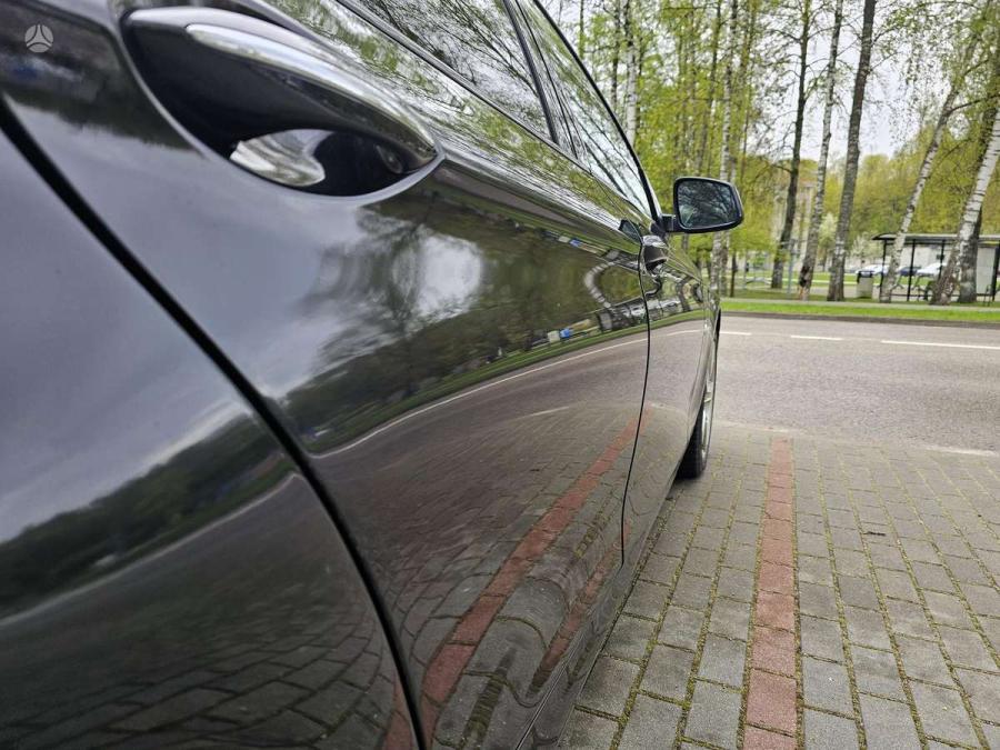Black BMW 530 2013 in Kaunas, with an engine capacity of 2.99 L and mileage of 415 thousand km for 8999 €, photo 13 on AUTOMOTO.COM.LV