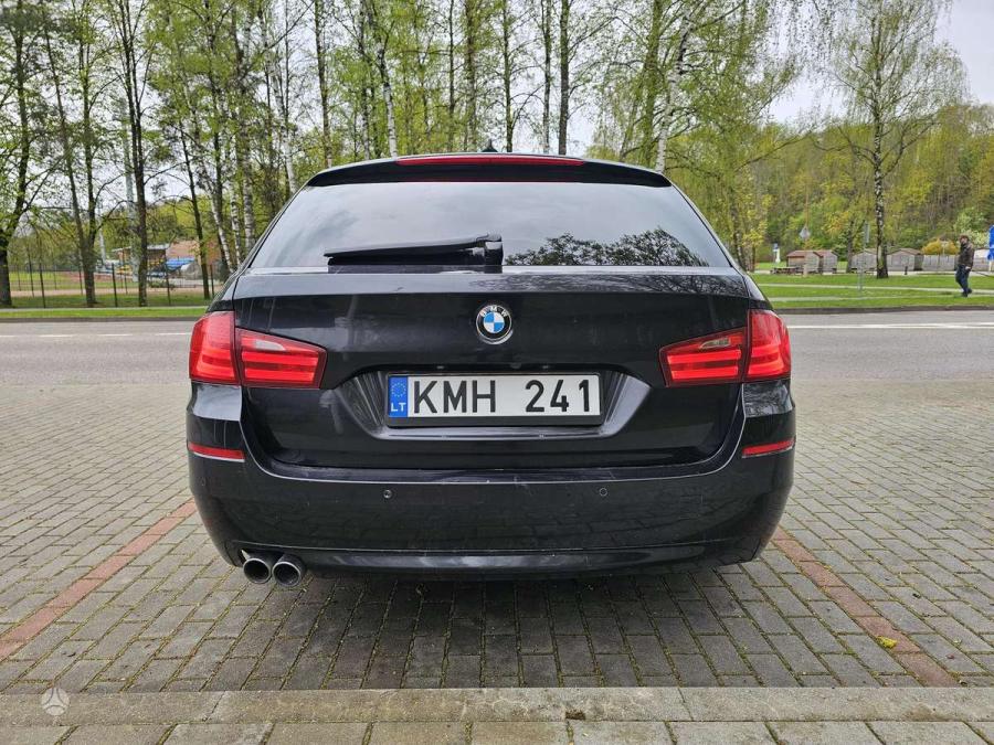 Black BMW 530 2013 in Kaunas, with an engine capacity of 2.99 L and mileage of 415 thousand km for 8999 €, photo 15 on AUTOMOTO.COM.LV