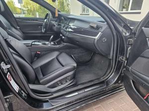 Black BMW 530 2013 in Kaunas, with an engine capacity of 2.99 L and mileage of 415 thousand km for 8999 €, photo 20 on AUTOMOTO.COM.LV