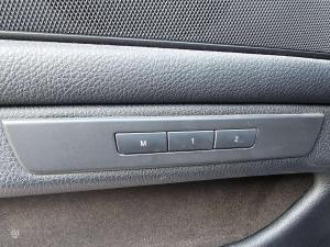 Black BMW 530 2013 in Kaunas, with an engine capacity of 2.99 L and mileage of 415 thousand km for 8999 €, photo 26 on AUTOMOTO.COM.LV
