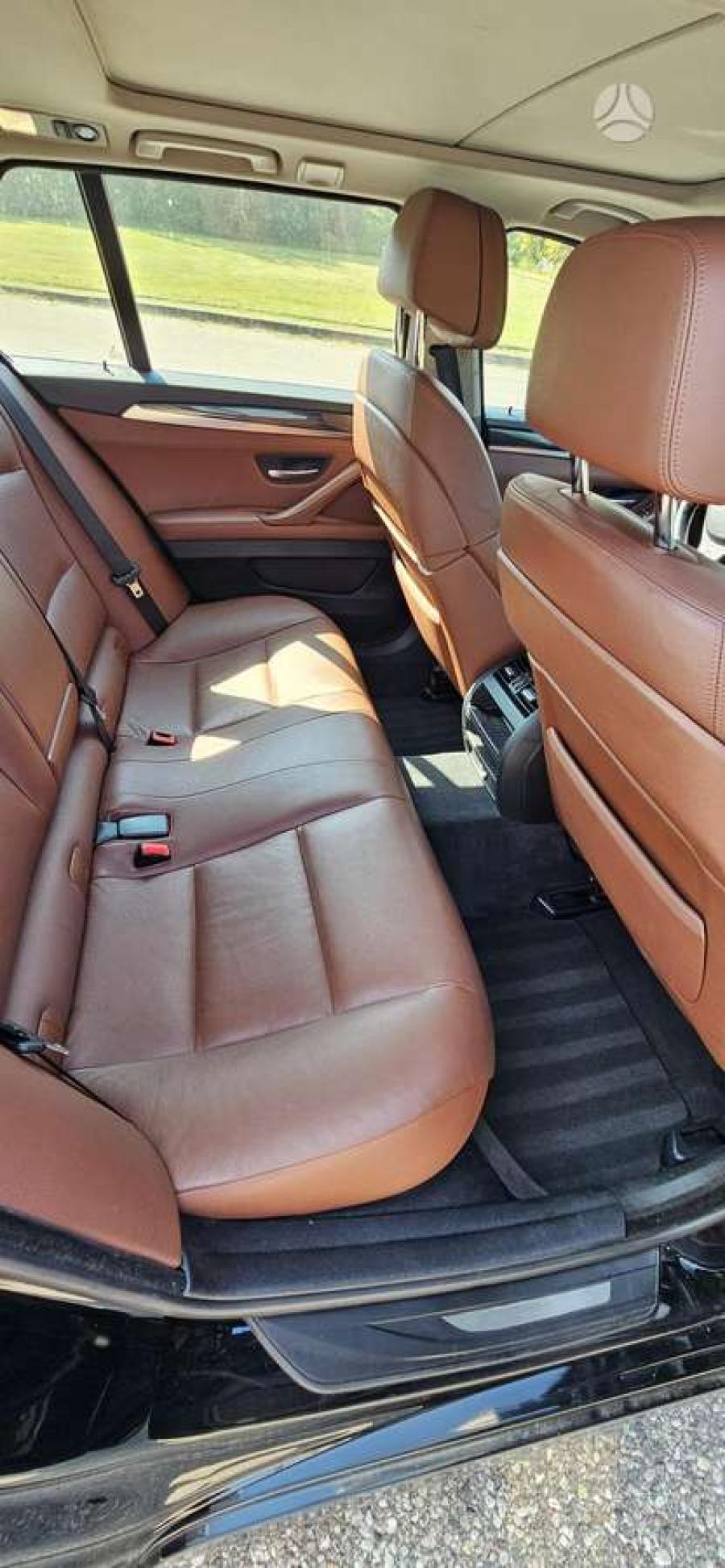 Black BMW 530 2013 in Vilnius, with an engine capacity of 2.99 L and mileage of 261 thousand km for 9090 €, photo 17 on AUTOMOTO.COM.LV