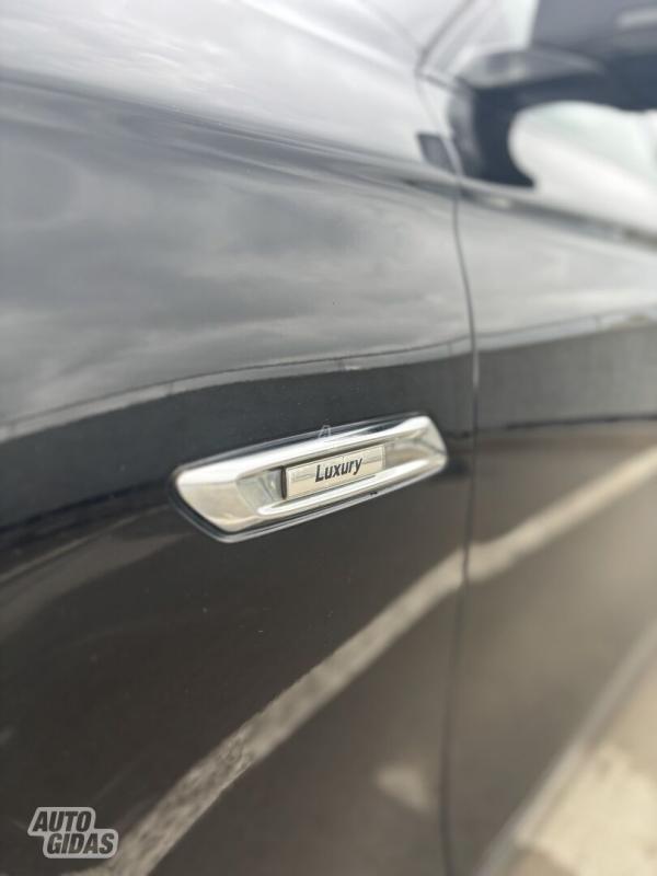 Black BMW 530 2013 in Vilnius, with an engine capacity of 3.00 L and mileage of 360 thousand km for 12000 €, photo 8 on AUTOMOTO.COM.LV