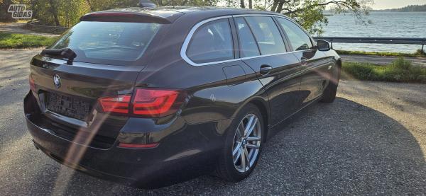 BMW 530 2013 in Vilnius on AUTOMOTO.COM.LV Black BMW 530 2013 in Vilnius, with an engine capacity of 3.00 L and mileage of 261 thousand km for 9790 €, photo 8 on AUTOMOTO.COM.LV