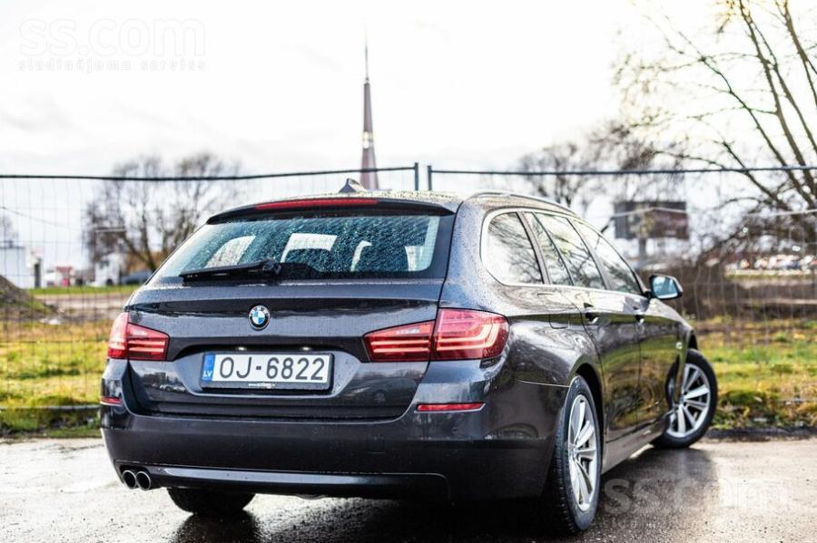 Black BMW 530 2014 in Riga, with an engine capacity of 3.00 L and mileage of 269 thousand km for 14990 €, photo 7 on AUTOMOTO.COM.LV