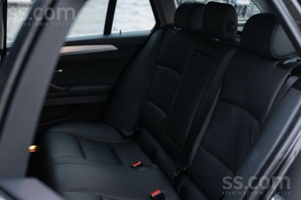 Black BMW 530 2014 in Riga, with an engine capacity of 3.00 L and mileage of 269 thousand km for 14990 €, photo 10 on AUTOMOTO.COM.LV