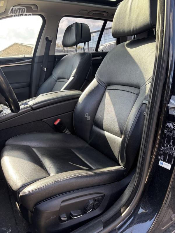 Black BMW 530 2014 in Vilnius, with an engine capacity of 3.00 L and mileage of 287 thousand km for 10400 €, photo 9 on AUTOMOTO.COM.LV
