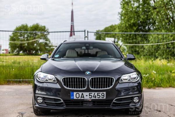 Black BMW 530 2014 in Riga, with an engine capacity of 3.00 L and mileage of 236 thousand km for 12990 €, photo 3 on AUTOMOTO.COM.LV