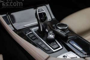 Melns BMW 530 2014 Rīga, ar dzinēja tilpumu 3.00 L un nobraukumu 236 tūkst. km par 12990 €, foto 29 vietnē AUTOMOTO.COM.LV