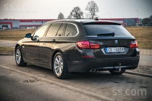 Melns BMW 530 2014 Rīga, ar dzinēja tilpumu 3.00 L un nobraukumu 0 tūkst. km par 8990 €, foto 7 vietnē AUTOMOTO.COM.LV