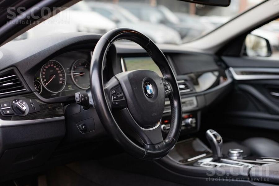 Melns BMW 530 2014 Rīga, ar dzinēja tilpumu 3.00 L un nobraukumu 339 tūkst. km par 13990 €, foto 16 vietnē AUTOMOTO.COM.LV