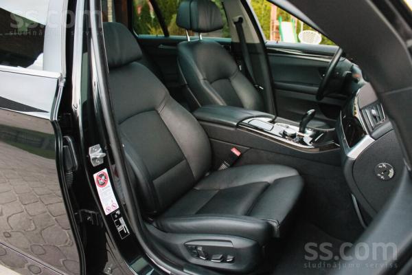Black BMW 530 2014 in Tukums, with an engine capacity of 3.00 L and mileage of 327 thousand km for 11690 €, photo 7 on AUTOMOTO.COM.LV