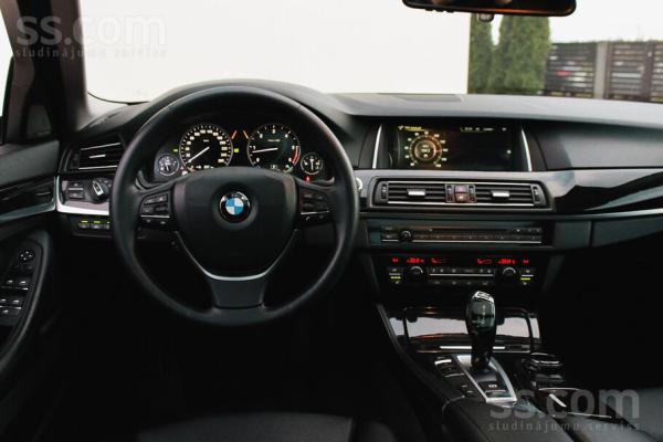 Black BMW 530 2014 in Tukums, with an engine capacity of 3.00 L and mileage of 327 thousand km for 11690 €, photo 8 on AUTOMOTO.COM.LV