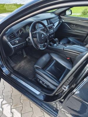 Black BMW 530 2014 in Siauliai, with an engine capacity of 3.00 L and mileage of 301 thousand km for 11800 €, photo 7 on AUTOMOTO.COM.LV