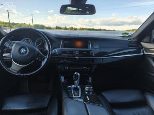 Black BMW 530 2014 in Siauliai, with an engine capacity of 3.00 L and mileage of 301 thousand km for 11800 €, photo 8 on AUTOMOTO.COM.LV
