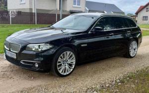 Black BMW 530 2014 in Siauliai, with an engine capacity of 2.99 L and mileage of 284 thousand km for 10999 €, photo 7 on AUTOMOTO.COM.LV