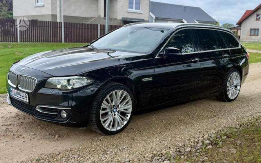 Black BMW 530 2014 in Siauliai, with an engine capacity of 2.99 L and mileage of 284 thousand km for 10999 €, photo 7 on AUTOMOTO.COM.LV