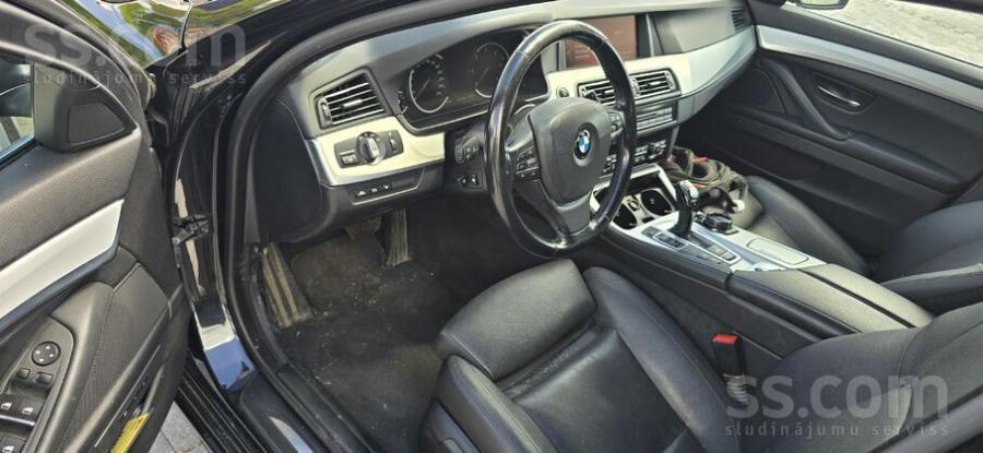 Black BMW 530 2014 in Riga, with an engine capacity of 3.00 L and mileage of 218 thousand km for 17350 €, photo 8 on AUTOMOTO.COM.LV
