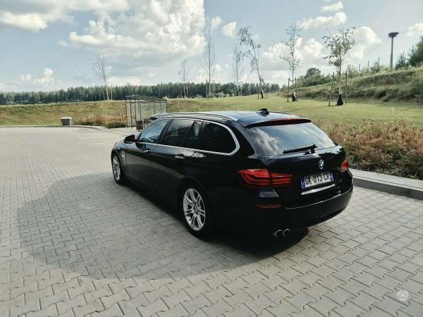 Black BMW 530 2014 in Vilnius, with an engine capacity of 2.99 L and mileage of 292 thousand km for 11100 €, photo 9 on AUTOMOTO.COM.LV