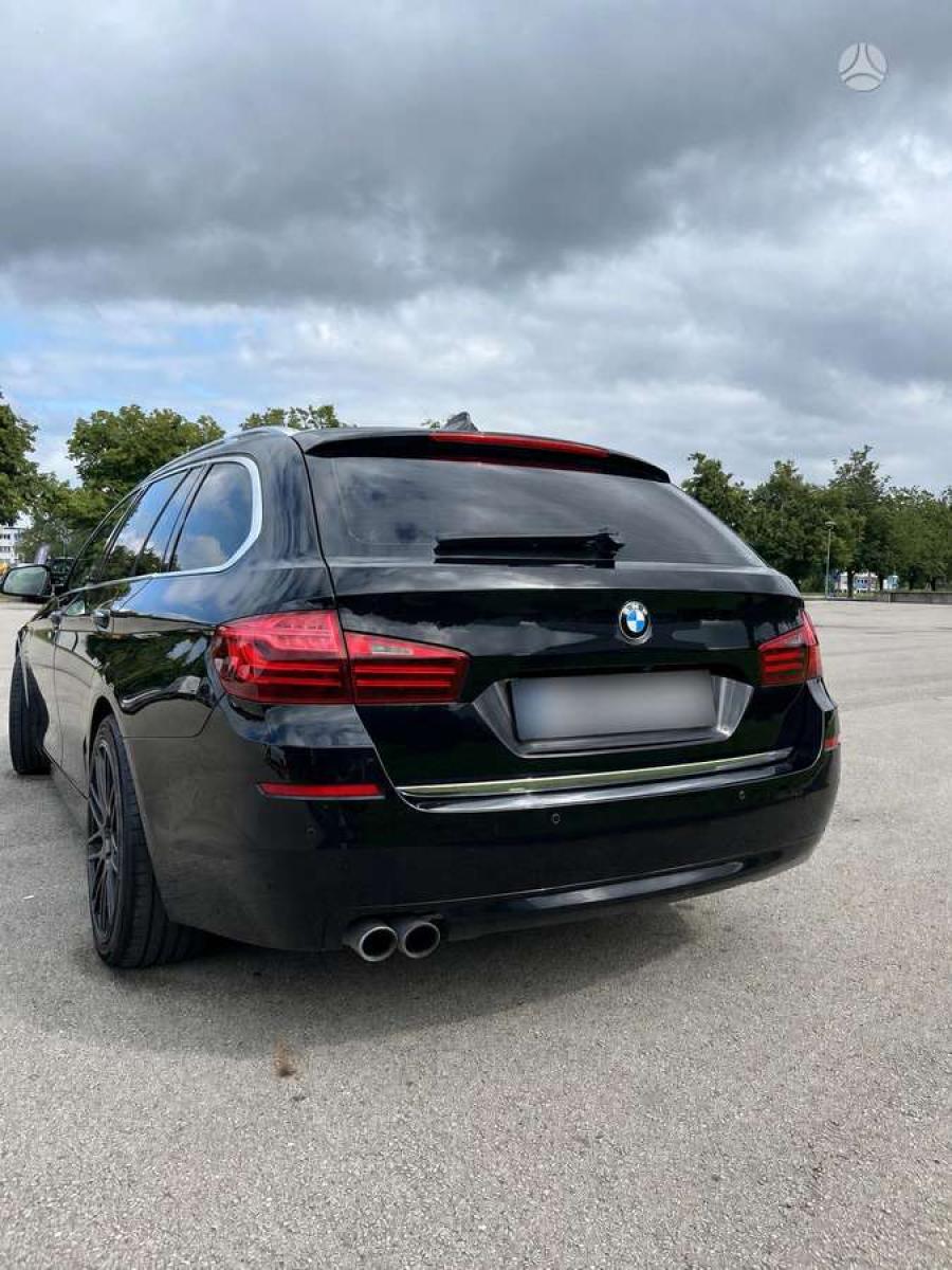 Black BMW 530 2014 in Alytus, with an engine capacity of 2.99 L and mileage of 362 thousand km for 9900 €, photo 4 on AUTOMOTO.COM.LV