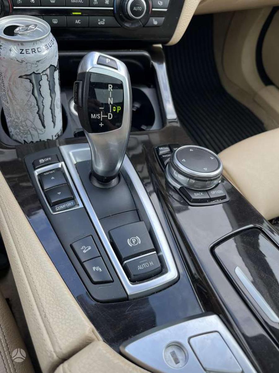 Black BMW 530 2014 in Alytus, with an engine capacity of 2.99 L and mileage of 362 thousand km for 9900 €, photo 17 on AUTOMOTO.COM.LV