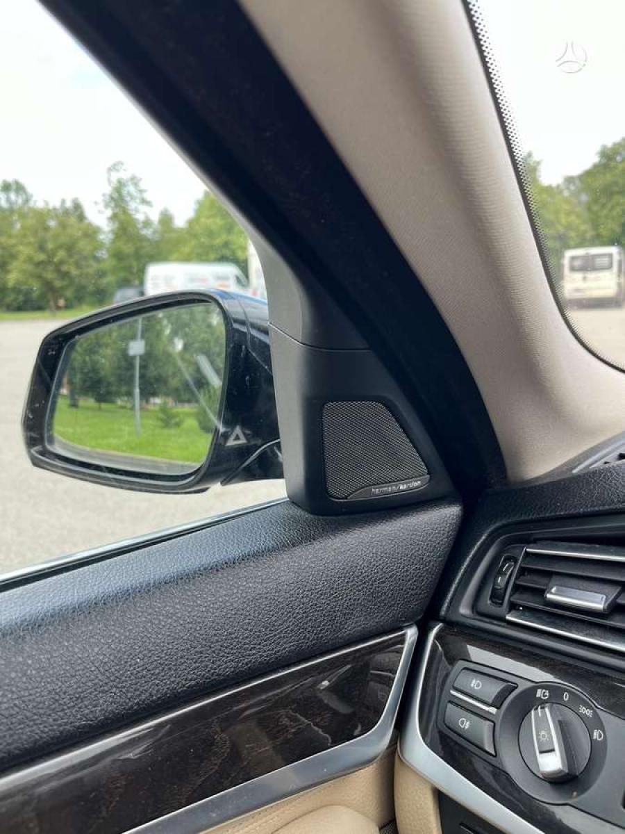 Black BMW 530 2014 in Alytus, with an engine capacity of 2.99 L and mileage of 362 thousand km for 9900 €, photo 19 on AUTOMOTO.COM.LV