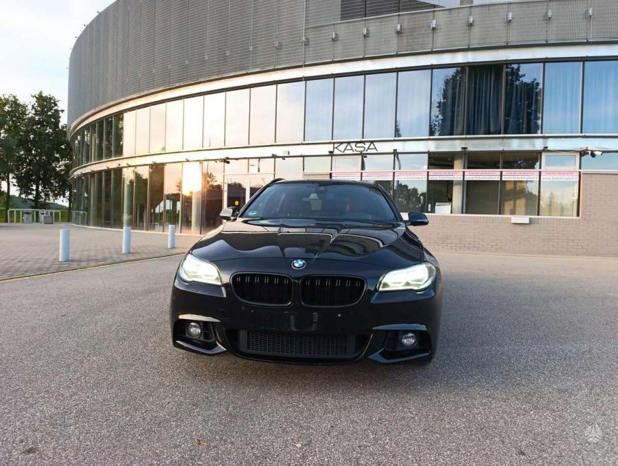 Melns BMW 530 2014 Kauņa, ar dzinēja tilpumu 3.00 L un nobraukumu 255 tūkst. km par 12790 €, foto 10 vietnē AUTOMOTO.COM.LV