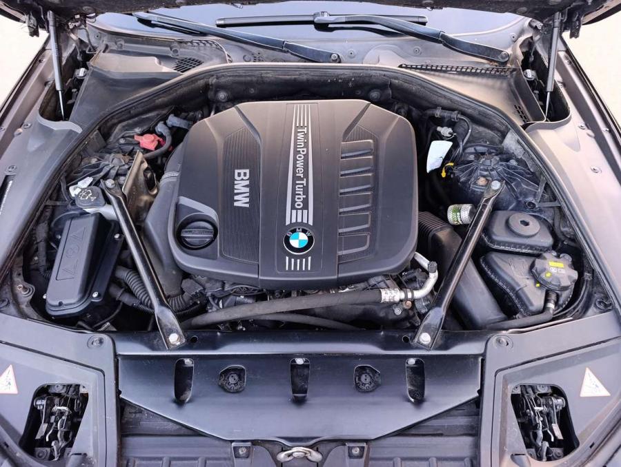 Melns BMW 530 2014 Kauņa, ar dzinēja tilpumu 3.00 L un nobraukumu 255 tūkst. km par 12790 €, foto 12 vietnē AUTOMOTO.COM.LV