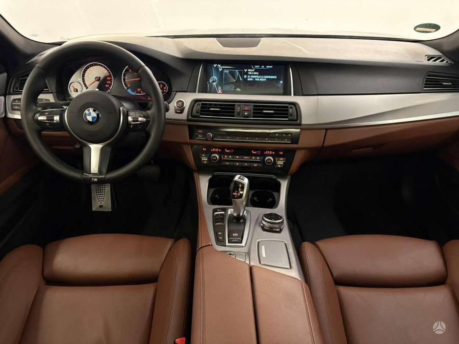 Melns BMW 530 2014 Marijampole, ar dzinēja tilpumu 2.99 L un nobraukumu 291 tūkst. km par 11999 €, foto 18 vietnē AUTOMOTO.COM.LV