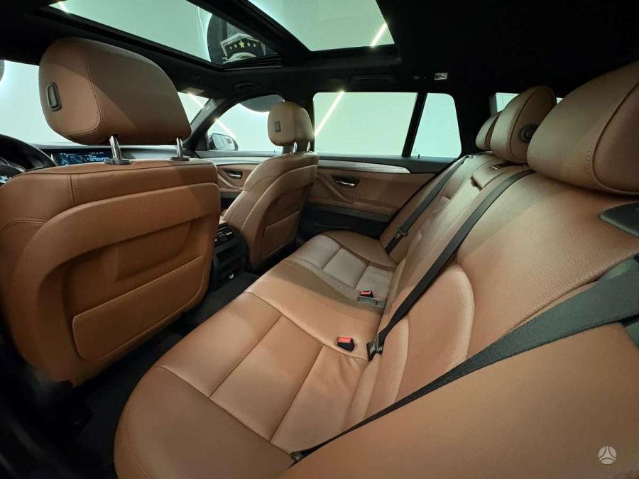 Melns BMW 530 2014 Marijampole, ar dzinēja tilpumu 2.99 L un nobraukumu 291 tūkst. km par 11999 €, foto 19 vietnē AUTOMOTO.COM.LV