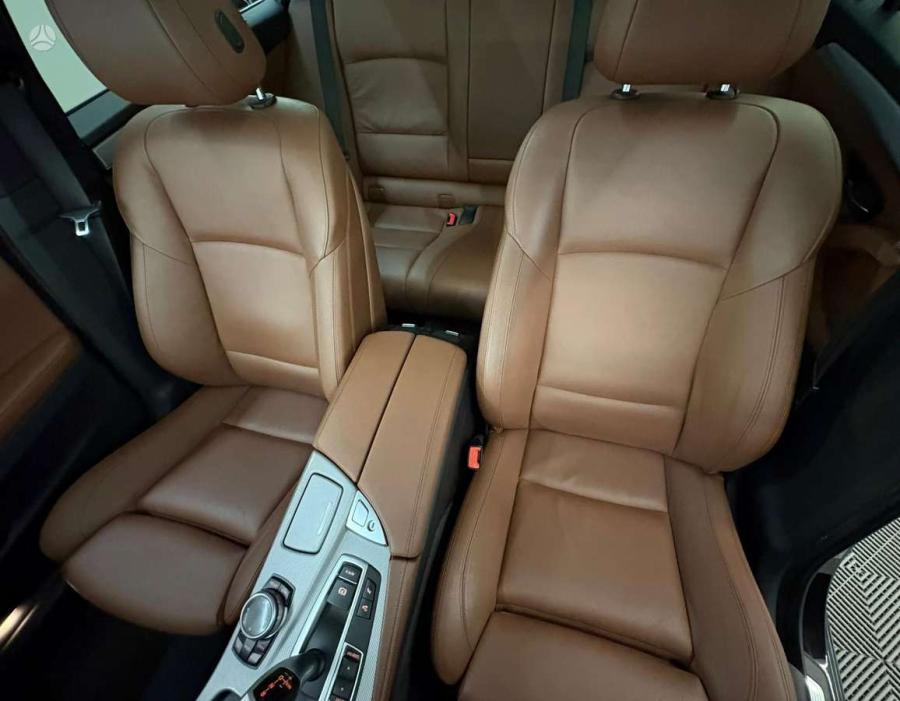 Melns BMW 530 2014 Marijampole, ar dzinēja tilpumu 2.99 L un nobraukumu 291 tūkst. km par 11999 €, foto 20 vietnē AUTOMOTO.COM.LV