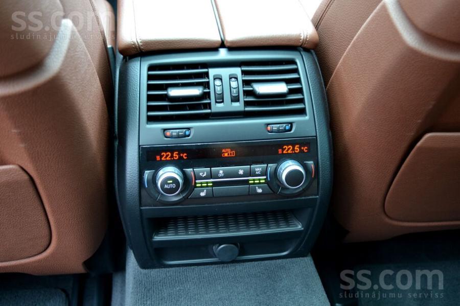 Melns BMW 530 2014 Tukums, ar dzinēja tilpumu 3.00 L un nobraukumu 259 tūkst. km par 12990 €, foto 32 vietnē AUTOMOTO.COM.LV