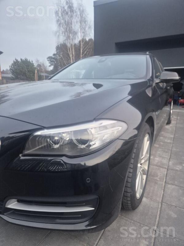Black BMW 530 2014 in Riga, with an engine capacity of 3.00 L and mileage of 208 thousand km for 12100 €, photo 1 on AUTOMOTO.COM.LV
