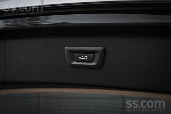 Black BMW 530 2014 in Riga, with an engine capacity of 3.00 L and mileage of 264 thousand km for 8950 €, photo 10 on AUTOMOTO.COM.LV