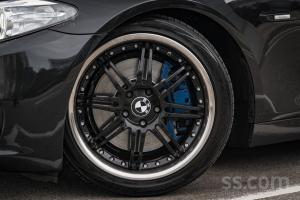 Black BMW 530 2014 in Riga, with an engine capacity of 3.00 L and mileage of 264 thousand km for 9500 €, photo 9 on AUTOMOTO.COM.LV
