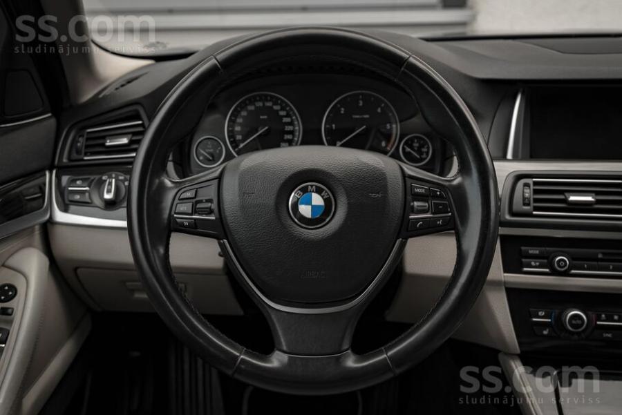 Black BMW 530 2014 in Riga, with an engine capacity of 3.00 L and mileage of 264 thousand km for 9500 €, photo 19 on AUTOMOTO.COM.LV