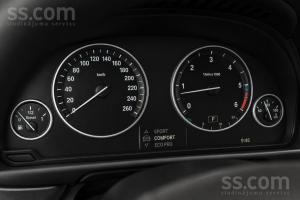 Black BMW 530 2014 in Riga, with an engine capacity of 3.00 L and mileage of 264 thousand km for 9500 €, photo 28 on AUTOMOTO.COM.LV