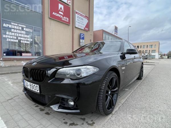 Black BMW 530 2015 in Riga, with an engine capacity of 3.00 L and mileage of 195 thousand km for 16500 €, photo 3 on AUTOMOTO.COM.LV
