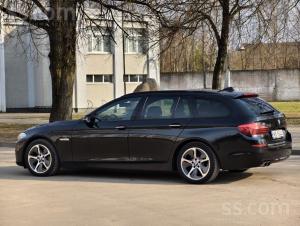 Black BMW 530 2015 in Riga, with an engine capacity of 3.00 L and mileage of 0 thousand km for 11000 €, photo 4 on AUTOMOTO.COM.LV