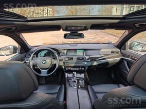 Black BMW 530 2015 in Riga, with an engine capacity of 3.00 L and mileage of 0 thousand km for 11000 €, photo 9 on AUTOMOTO.COM.LV
