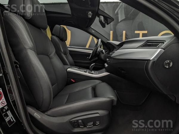 Black BMW 530 2015 in Tukums, with an engine capacity of 3.00 L and mileage of 226 thousand km for 15500 €, photo 7 on AUTOMOTO.COM.LV