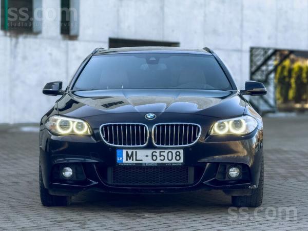 Black BMW 530 2015 in Jelgava, with an engine capacity of 3.00 L and mileage of 354 thousand km for 14750 €, photo 2 on AUTOMOTO.COM.LV