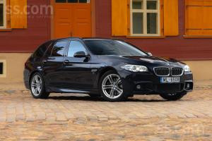 Melns BMW 530 2015 Jelgava, ar dzinēja tilpumu 3.00 L un nobraukumu 361 tūkst. km par 13450 €, foto 3 vietnē AUTOMOTO.COM.LV