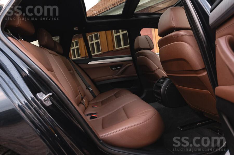 Melns BMW 530 2015 Jelgava, ar dzinēja tilpumu 3.00 L un nobraukumu 361 tūkst. km par 13450 €, foto 12 vietnē AUTOMOTO.COM.LV