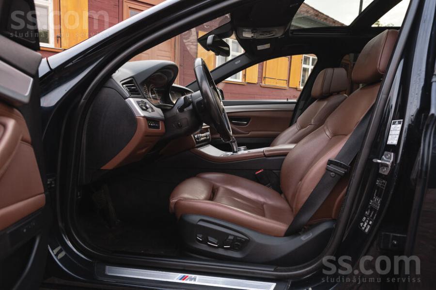 Melns BMW 530 2015 Jelgava, ar dzinēja tilpumu 3.00 L un nobraukumu 361 tūkst. km par 13450 €, foto 28 vietnē AUTOMOTO.COM.LV
