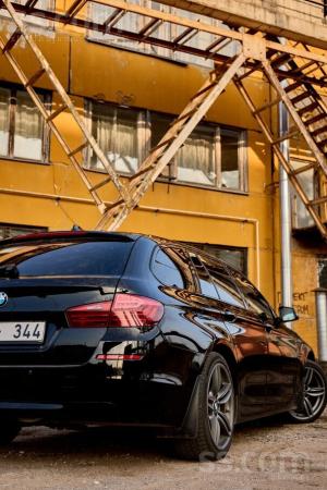 Black BMW 530 2015 in Daugavpils, with an engine capacity of 3.00 L and mileage of 265 thousand km for 14000 €, photo 3 on AUTOMOTO.COM.LV