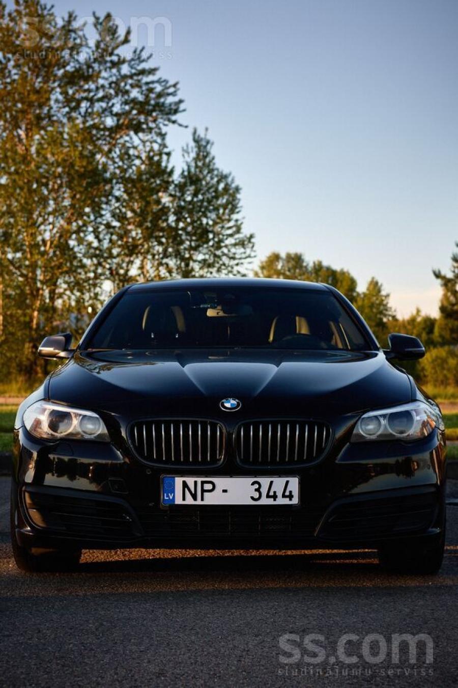Black BMW 530 2015 in Daugavpils, with an engine capacity of 3.00 L and mileage of 265 thousand km for 14000 €, photo 4 on AUTOMOTO.COM.LV